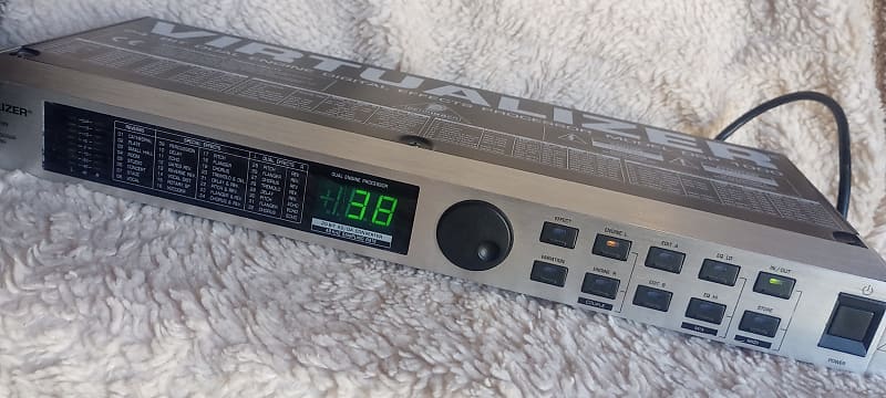 Behringer DSP-1000 Digital Effects Processor | Reverb