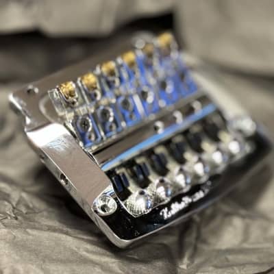 Kahler USA 7300 Series Hybrid Tremolo Guitar Bridge System | Reverb