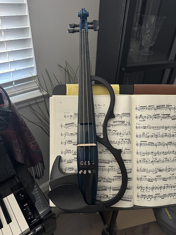 Yamaha SV-200 Studio Solid Body Violin 2010s - Pearl White | Reverb