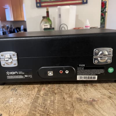 Ion Audio Vinyl Motion Portable Turntable 2020 - Black | Reverb