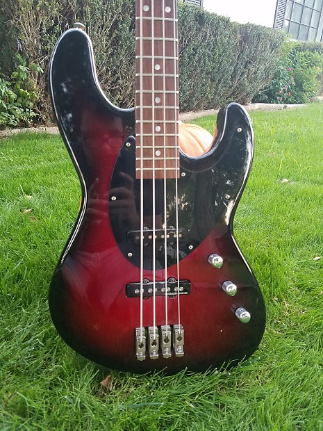 Hamer USA Cruise Bass 2Tek Bridge! AMAZING | Reverb