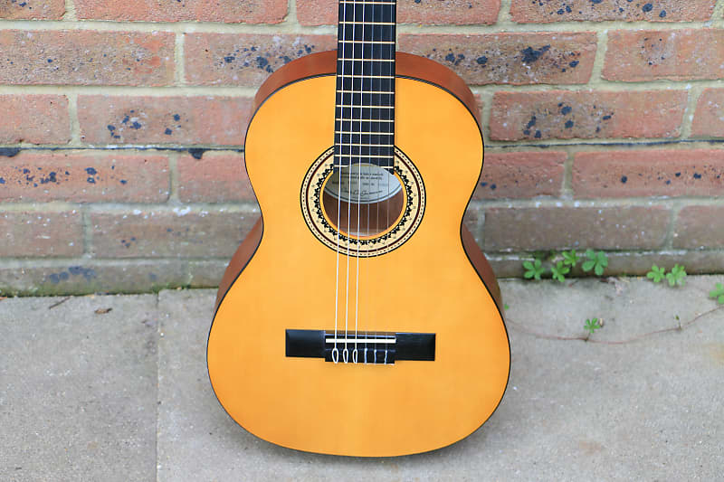 PERFECT BEGINNER CLASSICAL GUITAR VALENCIA ACOUSTIC NEW | Reverb