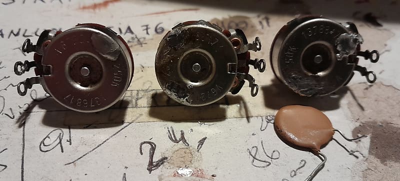 Set 1968 /1969 Pot Fender Stratocaster 250k data 68-17 + | Reverb UK