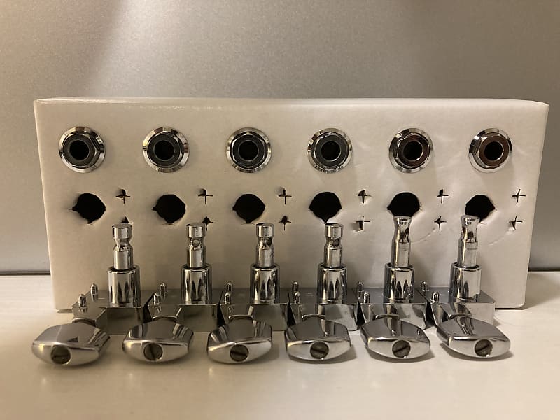Fender American Standard Stratocaster Staggered Tuning Heads | Reverb