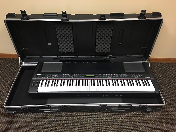 Yamaha CP300 Black | Reverb