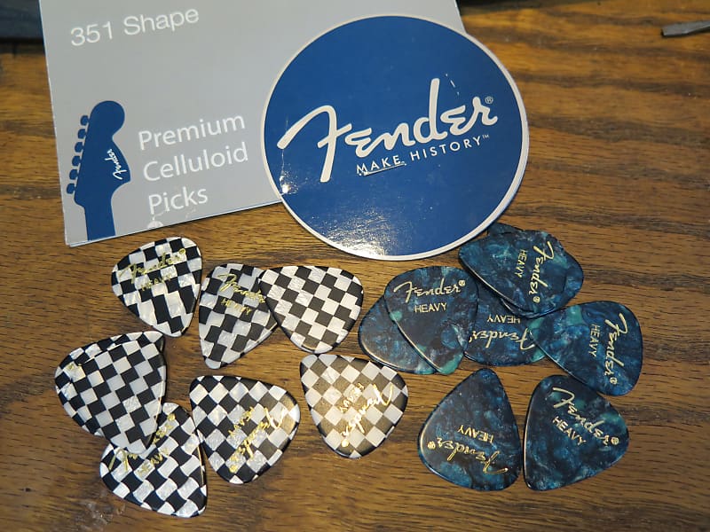 16 count USA Fender picks checkers / blue heavy premium picks | Reverb