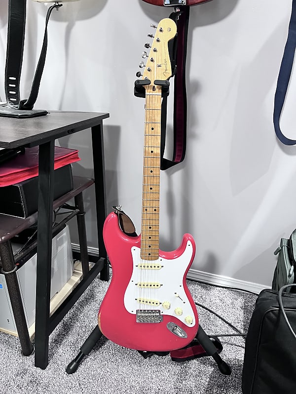 Fender Stratocaster 2021 - Fiesta Red | Reverb Canada
