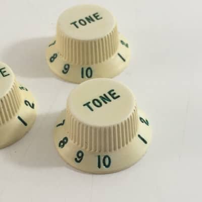 Fender Pure Vintage Reissue Strat Knobs Parchment Aged White | Reverb