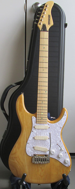 Fernandes Retrorocket Deluxe DG w/ StudioLogic case | Reverb