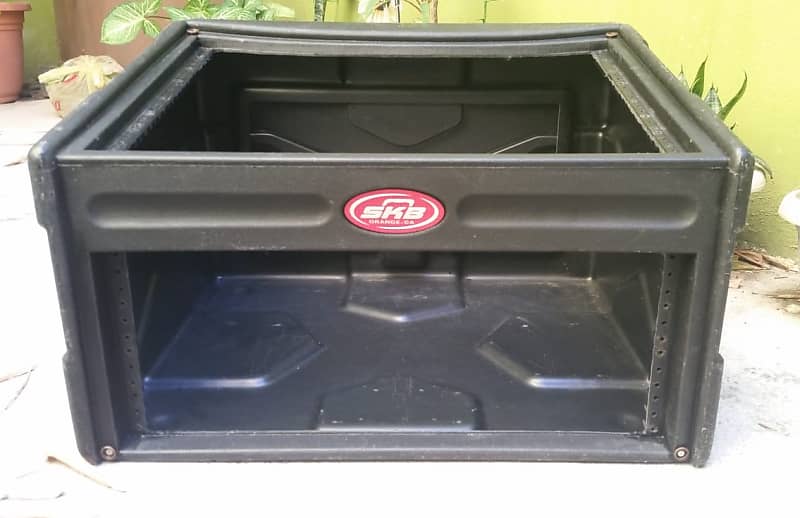 SKB effects rack case DJ or PA rack case 8 space top + 4 | Reverb UK