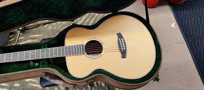 Larson Deluxe Dreadnought | Acoustic | Classical | Reverb Australia