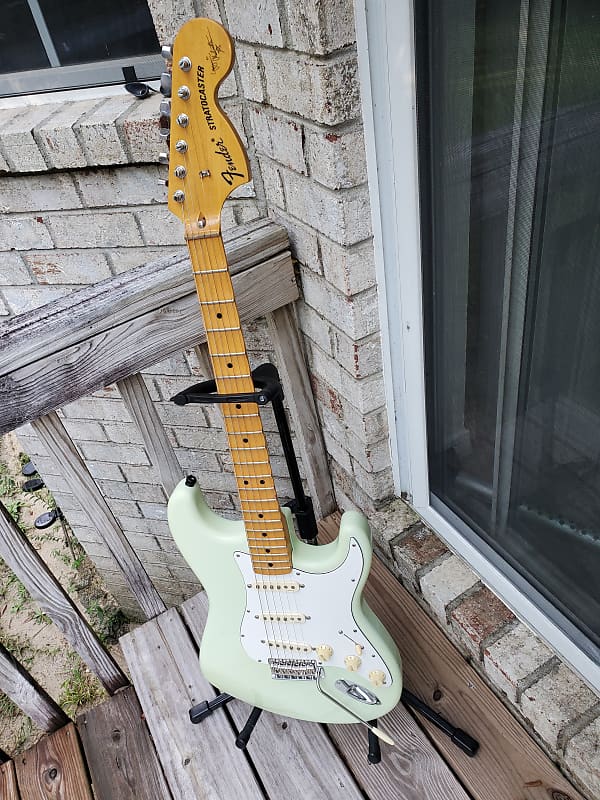 Fender Japan Yngwie Malmsteen ST71-140 YM 2000 Sea Foam Green | Reverb