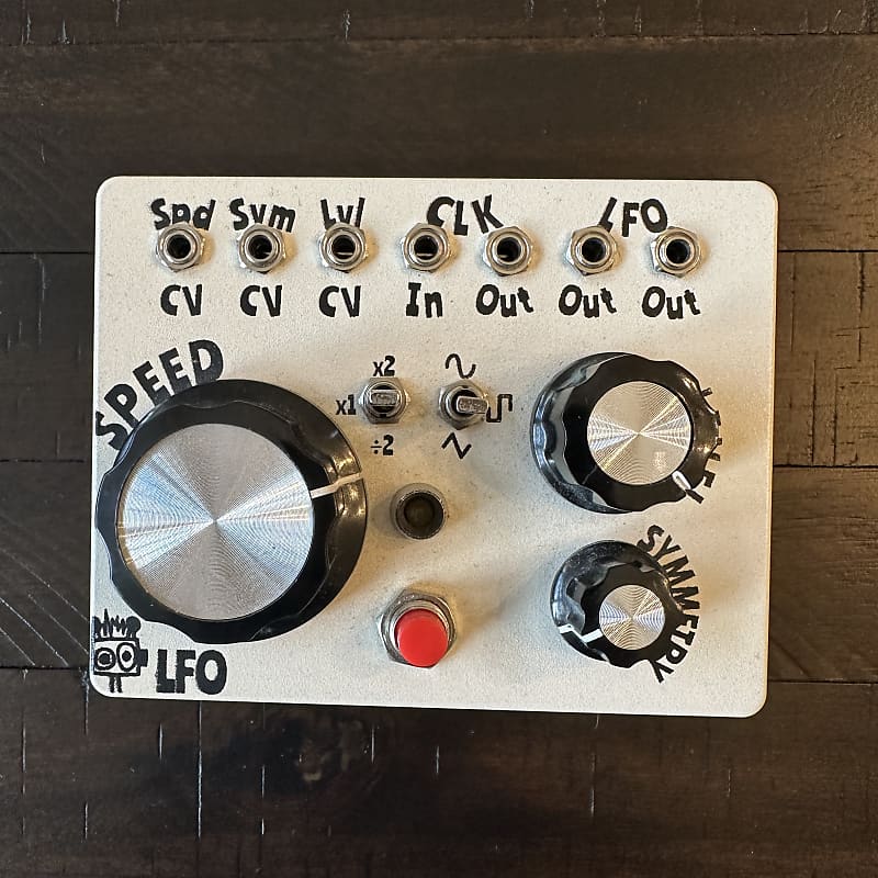 Hungry Robot Clockable LFO Desktop Modular Synthesizer Pedal | Reverb