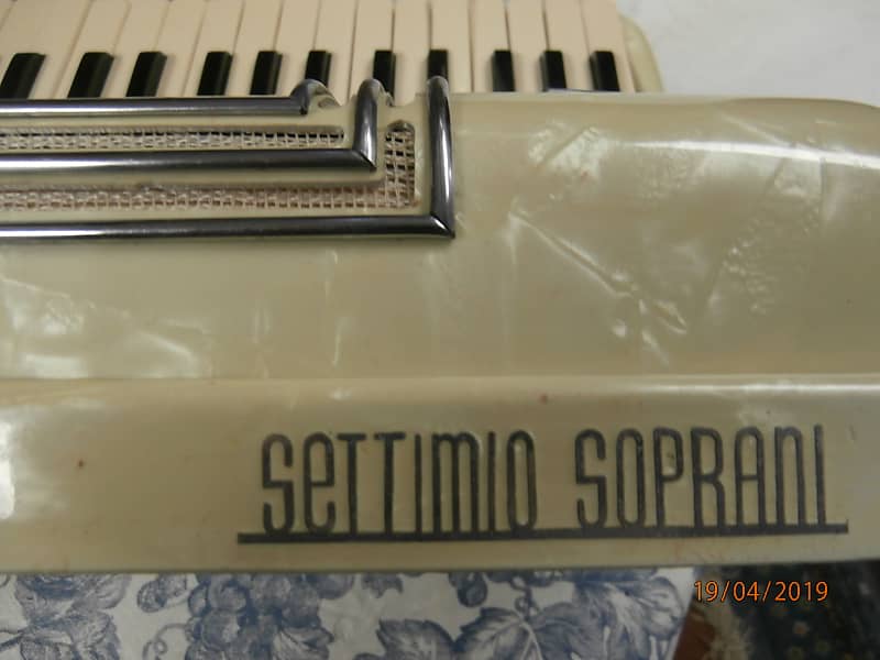 Settimio Soprani 120 BASS piano accordion 1960-1970 | Reverb UK