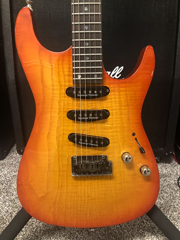 Fender ShowMaster SSS 2004 HoneyBurst | Reverb