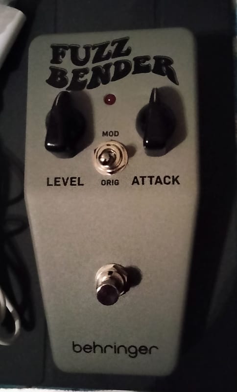 Behringer Fuzz Bender | Reverb