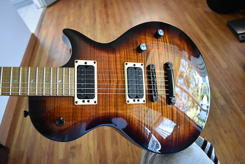 Kiesel CS6 , 2021, Gorgeous roasted maple, Ultimate soft | Reverb