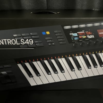 Native Instruments Komplete Kontrol S61 MK2 Vapor Gray | Reverb