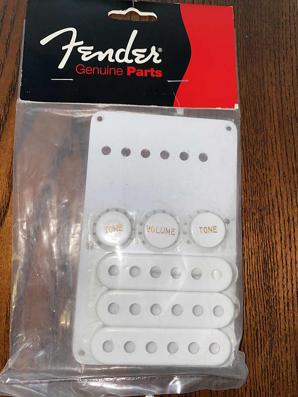 Fender Stratocaster “Short Skirt” “Tall Boys” knob Set White | Reverb