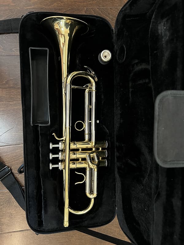 Jean Paul brand Trumpet with case and mouthpiece | Reverb