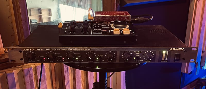 Aphex Dominator II – Model 723 – Multiband Limiter – 90s - | Reverb