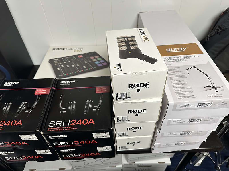 RODECaster Pro Integrated Podcast Production Studio Bundle | Reverb