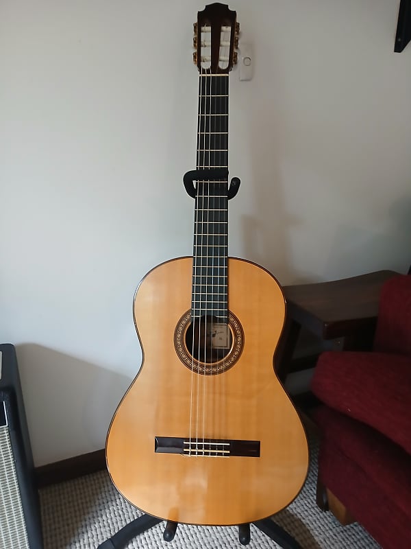 Larrivee Classical guitar 1976 | Reverb