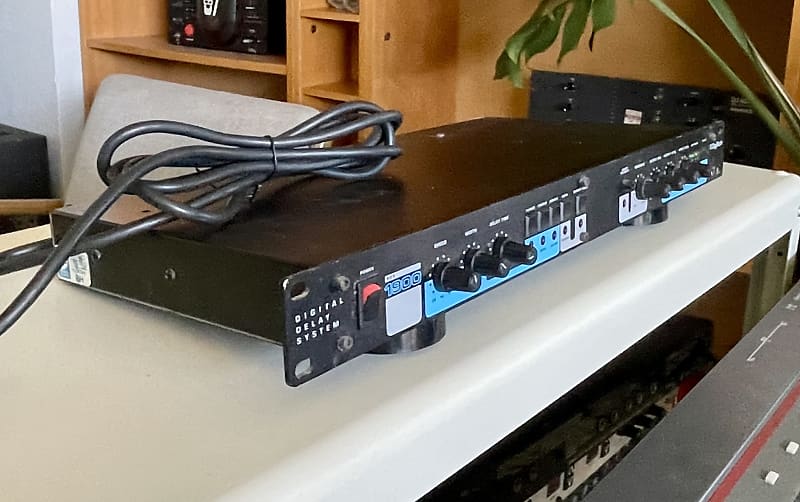 Digitech RDS 1900 Vintage Rackmount Delay | Reverb
