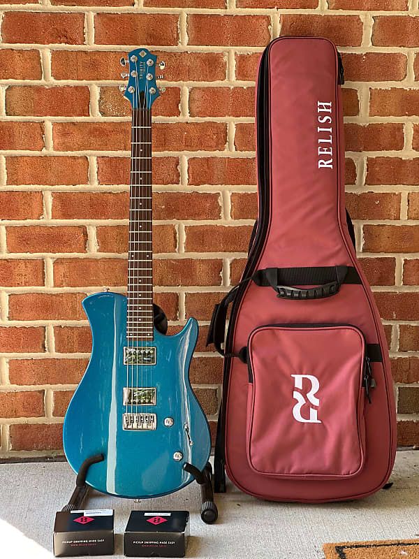 Relish Trinity 2010s Metallic Blue w/three pickup sets | Reverb