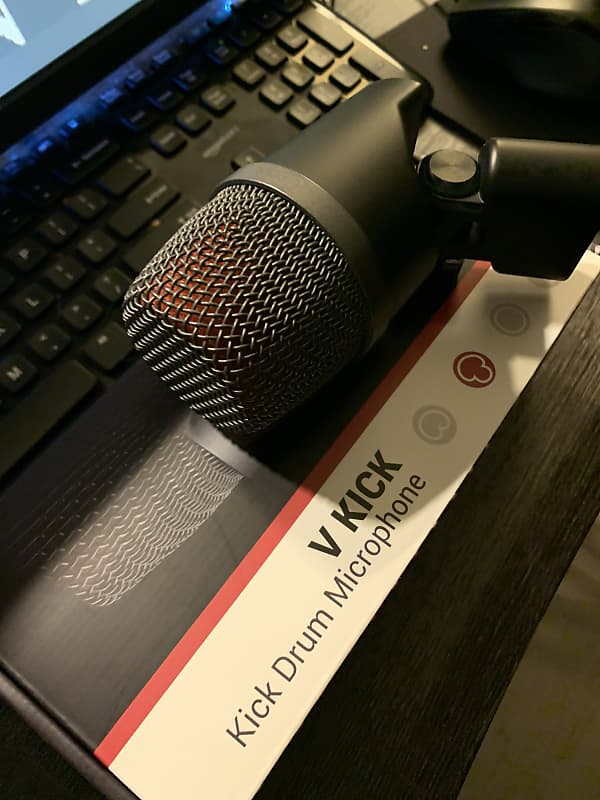 sE electronics V kick microphone | Reverb