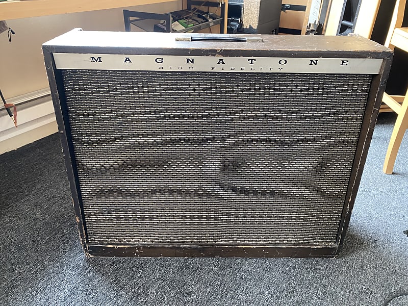 Magnatone 425 Bass Guitar Amplifier w/ 4x12 speakers | Reverb