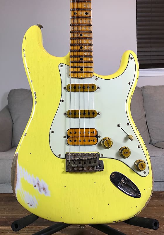 Fender Custom Shop 2022 - Graffiti Yellow | Reverb