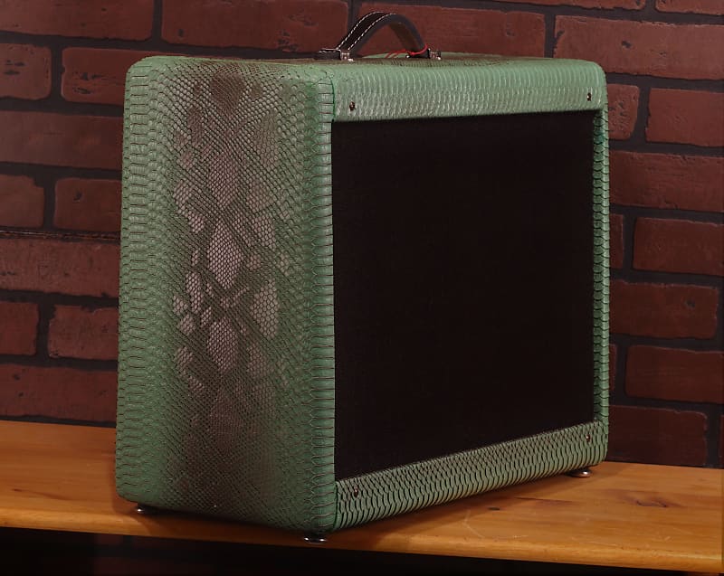 5e3 Narrow Panel Green Scaly 3D Snakeskin. | Reverb