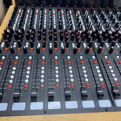Trident Series 8T, 16 Channel Analogue Mixing Desk Mixer | Reverb UK