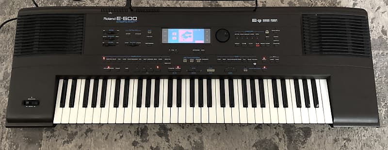 Roland E-600 keyboard Synthesizer | Reverb UK