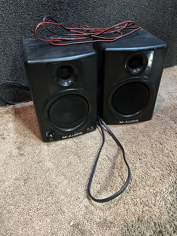 M audio AV 40 | Reverb