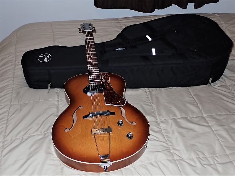 Godin 5th Ave Kingpin P90 with TRIC case | Reverb