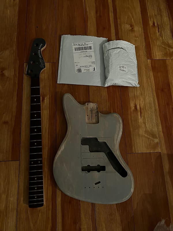 Squier Vintage Modified Jaguar Bass Kit | Reverb