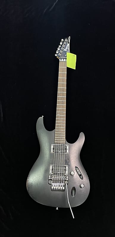 USED Ibanez S320 | Reverb