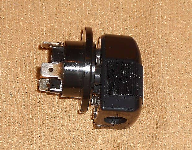 Bulgin NOS Bulgin 3 pin mains amp chassis socket and AC plug | Reverb