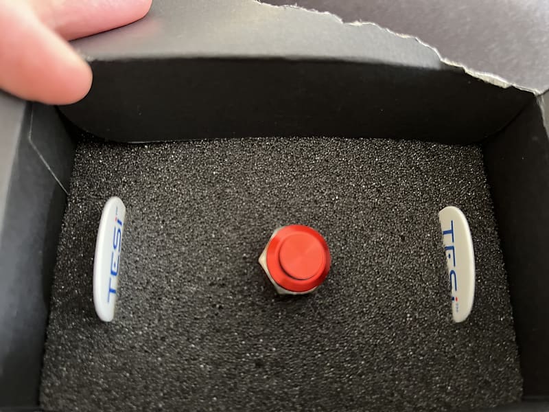 Tesi Kill switch Red anodized 12mm | Reverb