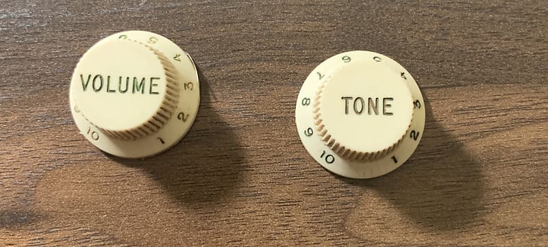 Fender Jazzmaster 1964 knobs | Reverb UK