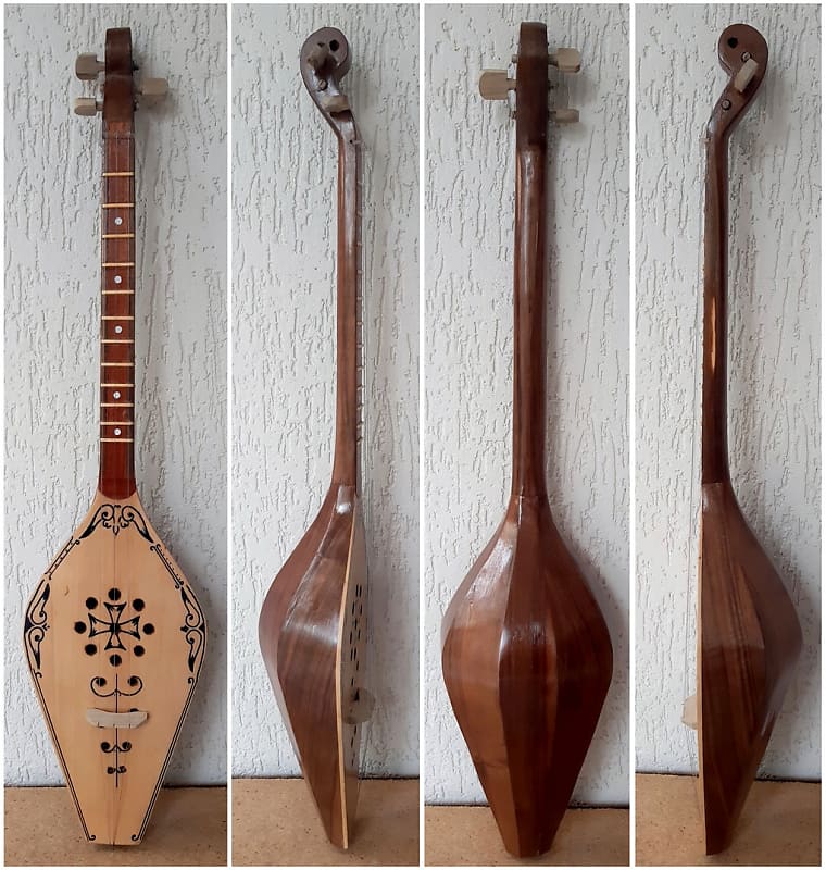 Georgian folk music instrument Panduri | Reverb