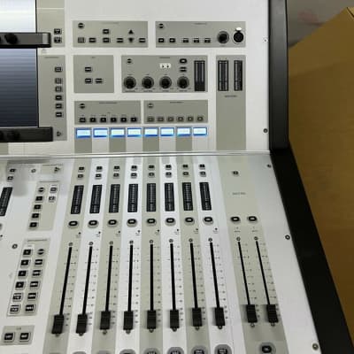 Soundcraft Vi1 Digital 32 Channel Live Sound Console Mixer | Reverb