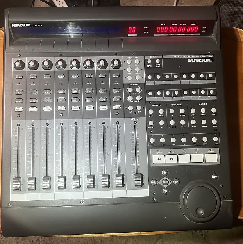 Mackie MCU Universal Control Surface (Original) - Matte | Reverb