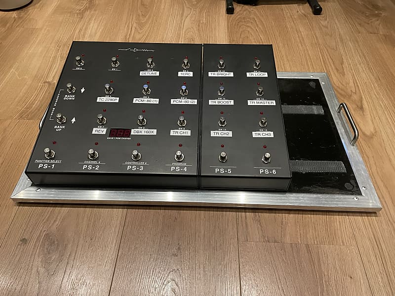 Custom Audio Electronics RS-10 with expander 2000’s | Reverb Australia