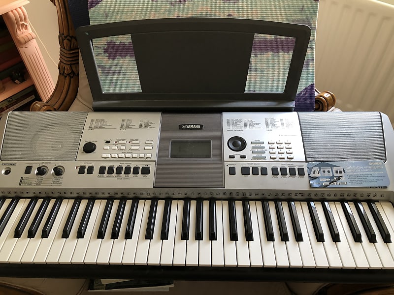 Yamaha PSR E413 2014 Silver | Reverb