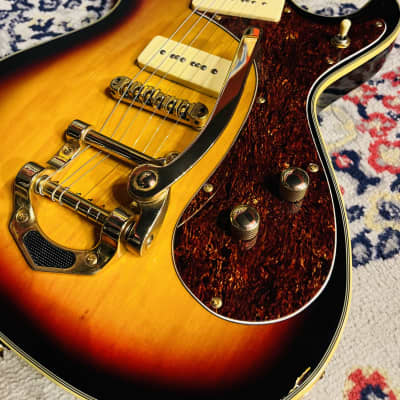 Jay Turser Mosrite Copy MIK Offset -3-Tone Sunburst | Reverb