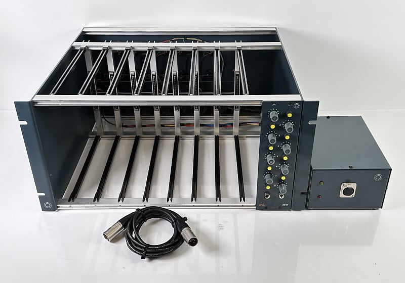 BAE 8CR 8-Channel Self-Powered Module Rack for Neve 10 | Reverb UK