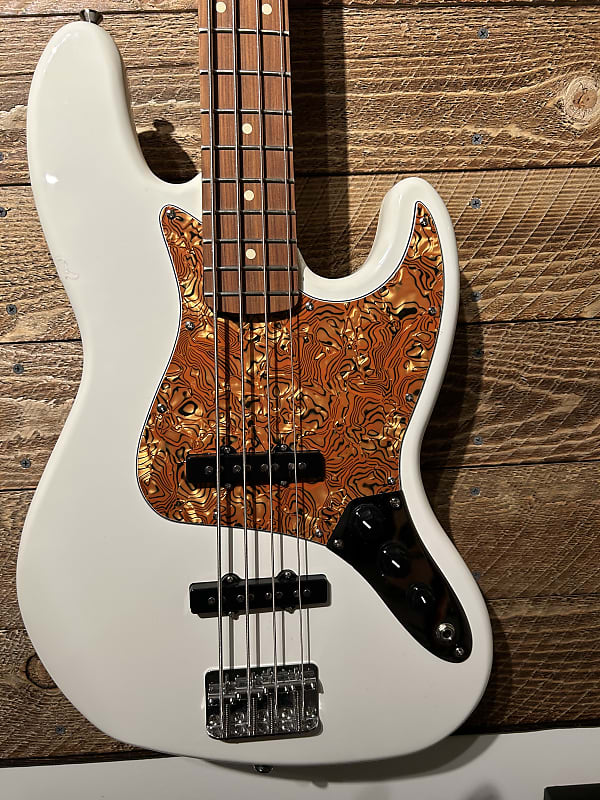 Fender Partscaster Jazz Bass - White w/Fender Bass Gig Bag | Reverb